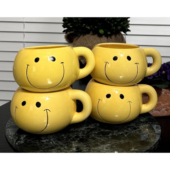 Unbranded | Dining | Smiley Face Emoji Mugs Set Of 4 | Poshmark